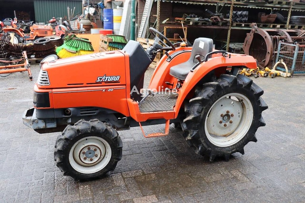 Prodaje se Kubota Saturn X-20 traktor točkaš na aukciji