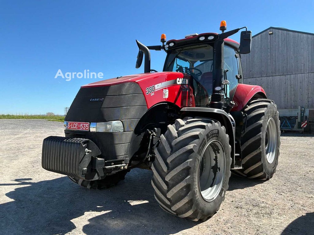 Prodaje se Case IH 380CX traktor točkaš na aukciji