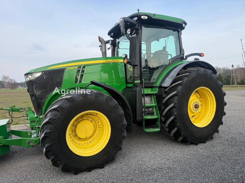 John Deere 7230 R traktor točkaš