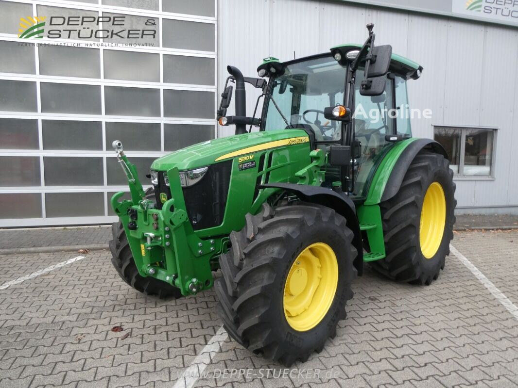 Novi John Deere 5130M traktor točkaš