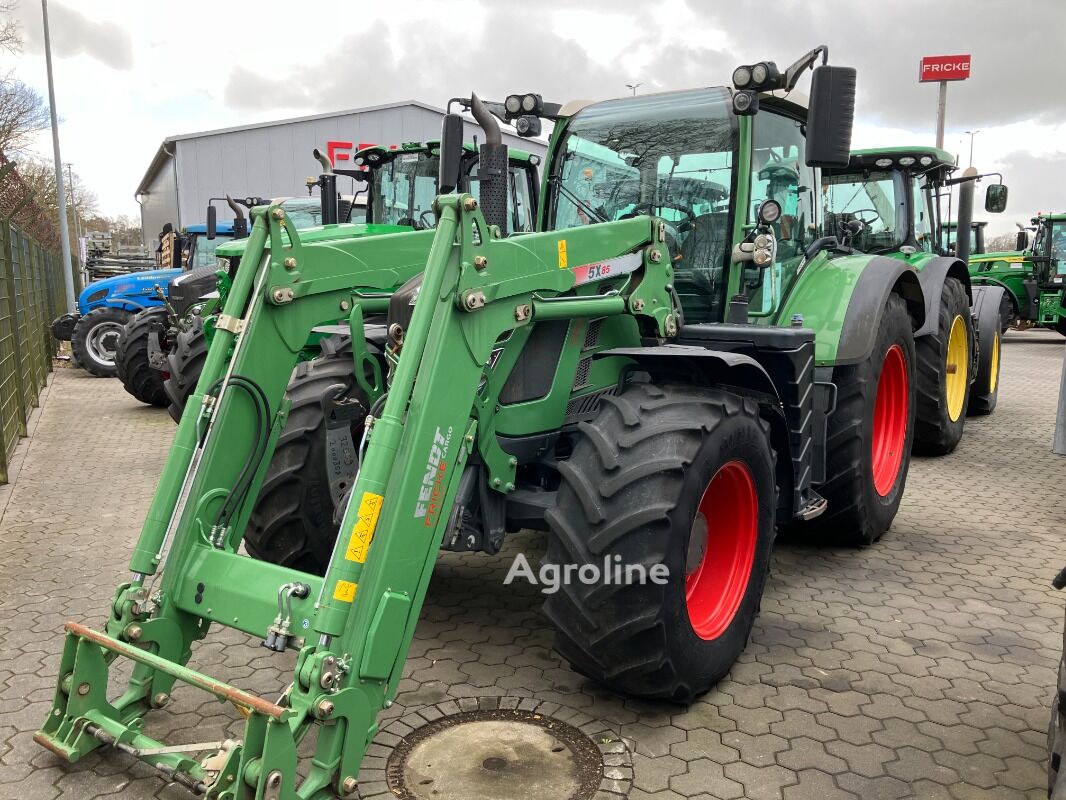 Fendt 720 Vario SCR Profi traktor točkaš