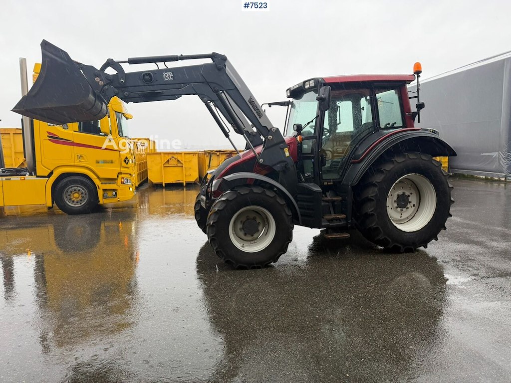 Valtra N103 traktor točkaš