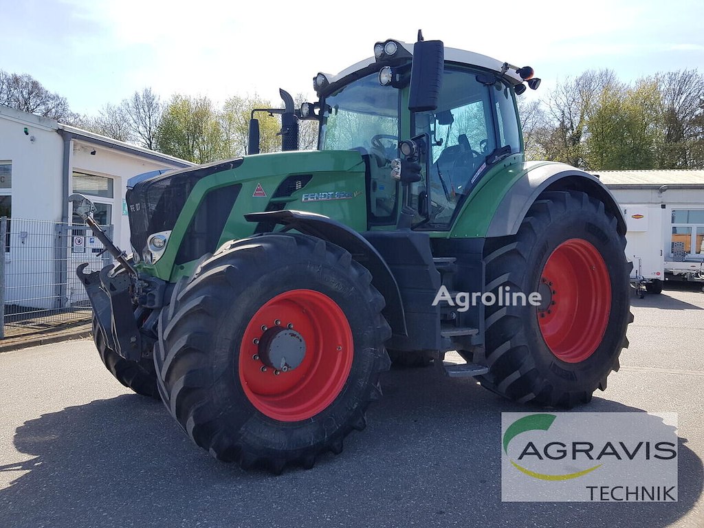 Fendt 824 Vario SCR traktor točkaš