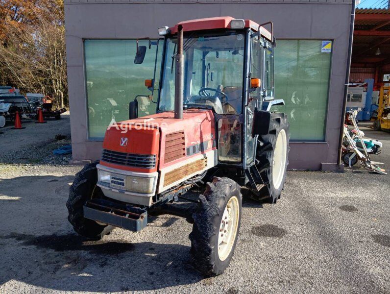 Yanmar TRACTOR(Yanmar) traktor točkaš