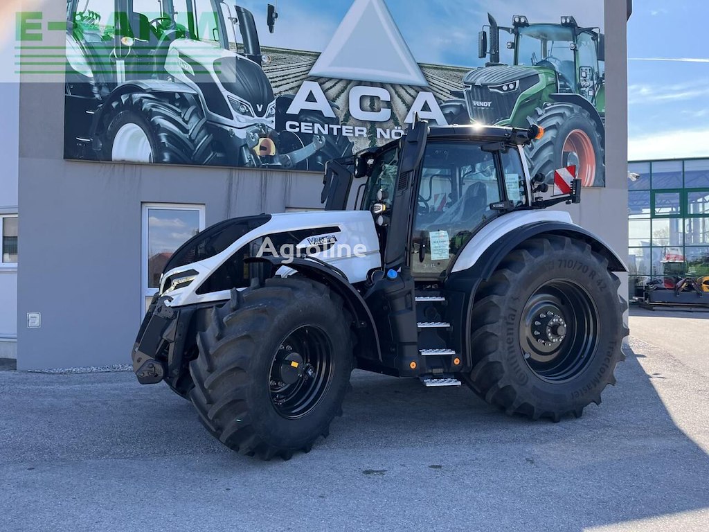 Valtra q305 traktor točkaš