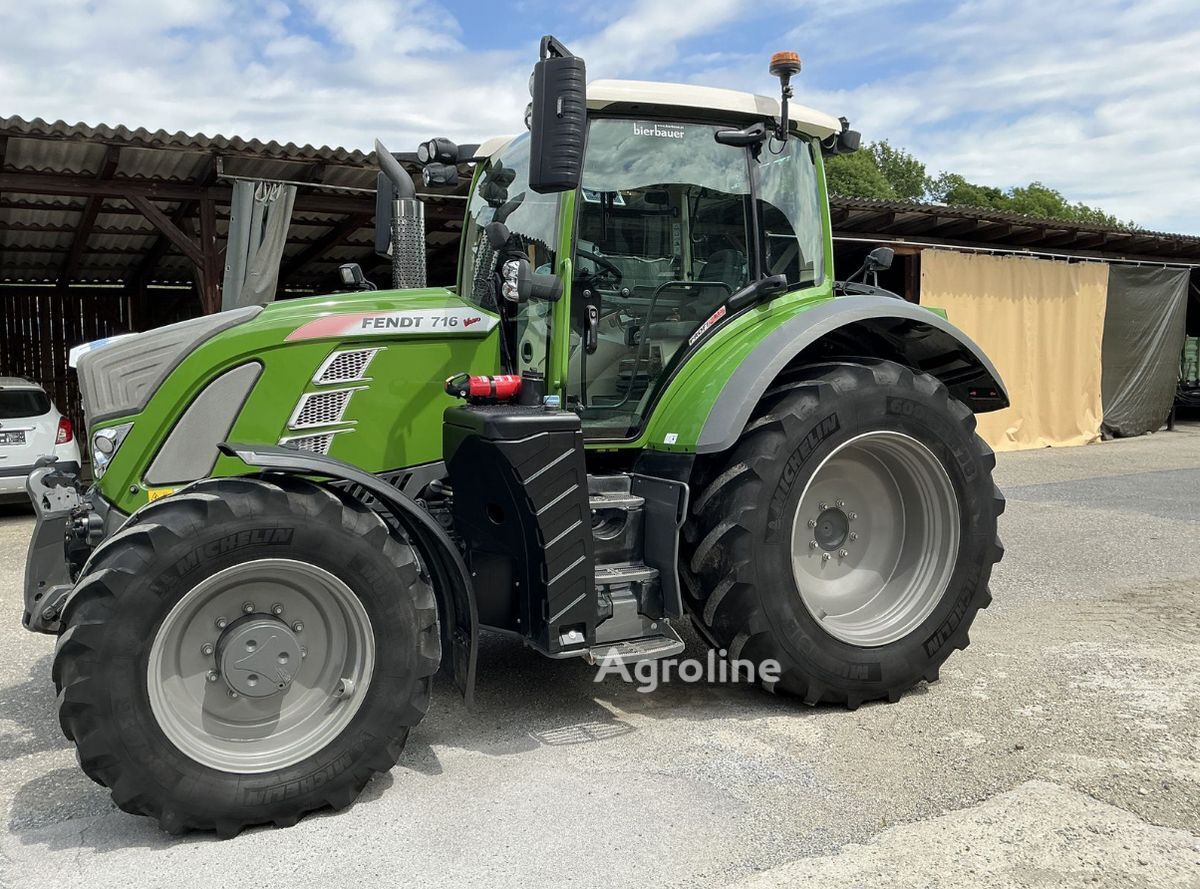 Fendt 716 Vario traktor točkaš