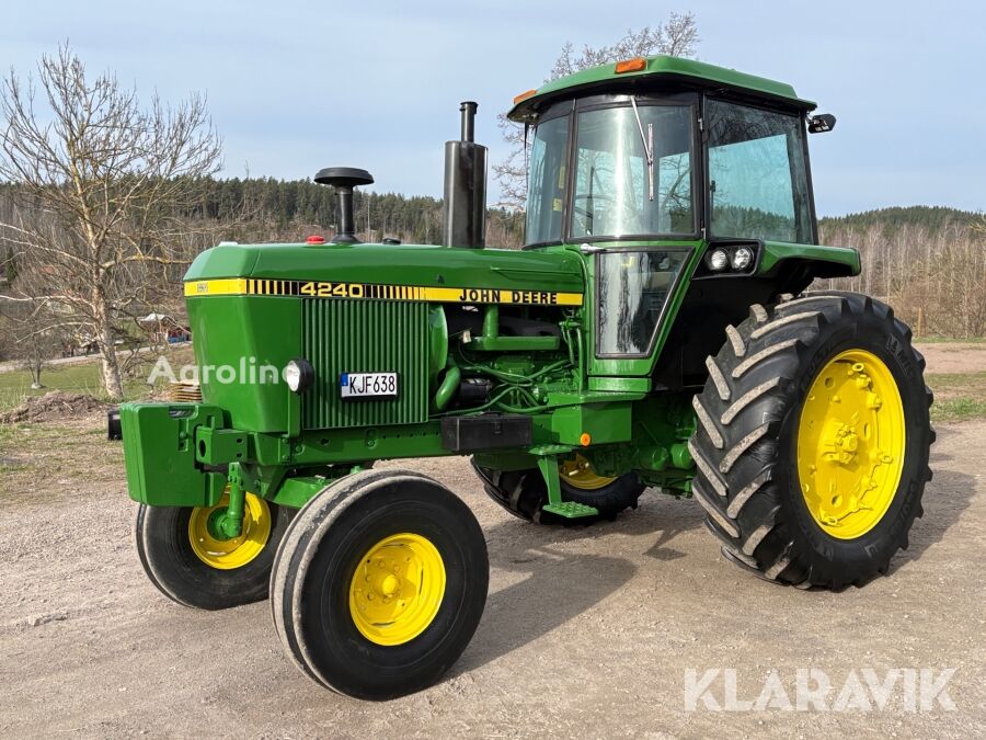 Prodaje se John Deere 4240 traktor točkaš na aukciji