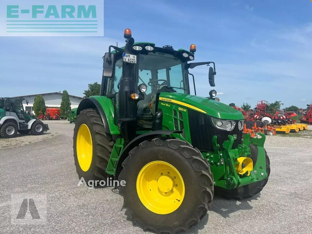 John Deere 6120m traktor točkaš