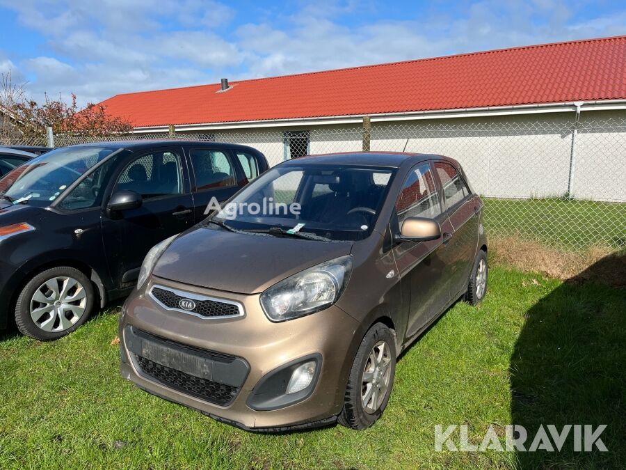 Prodaje se KIA Picanto 1,0 tanjiraču na aukciji
