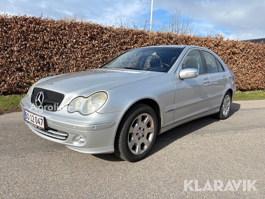 Prodaje se Mercedes-Benz C240 2.6 tanjiraču na aukciji