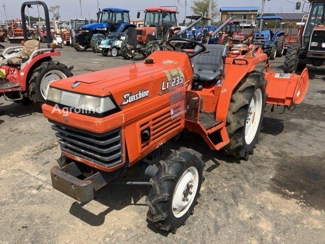 Kubota TRACTOR(Kubota) mototraktor