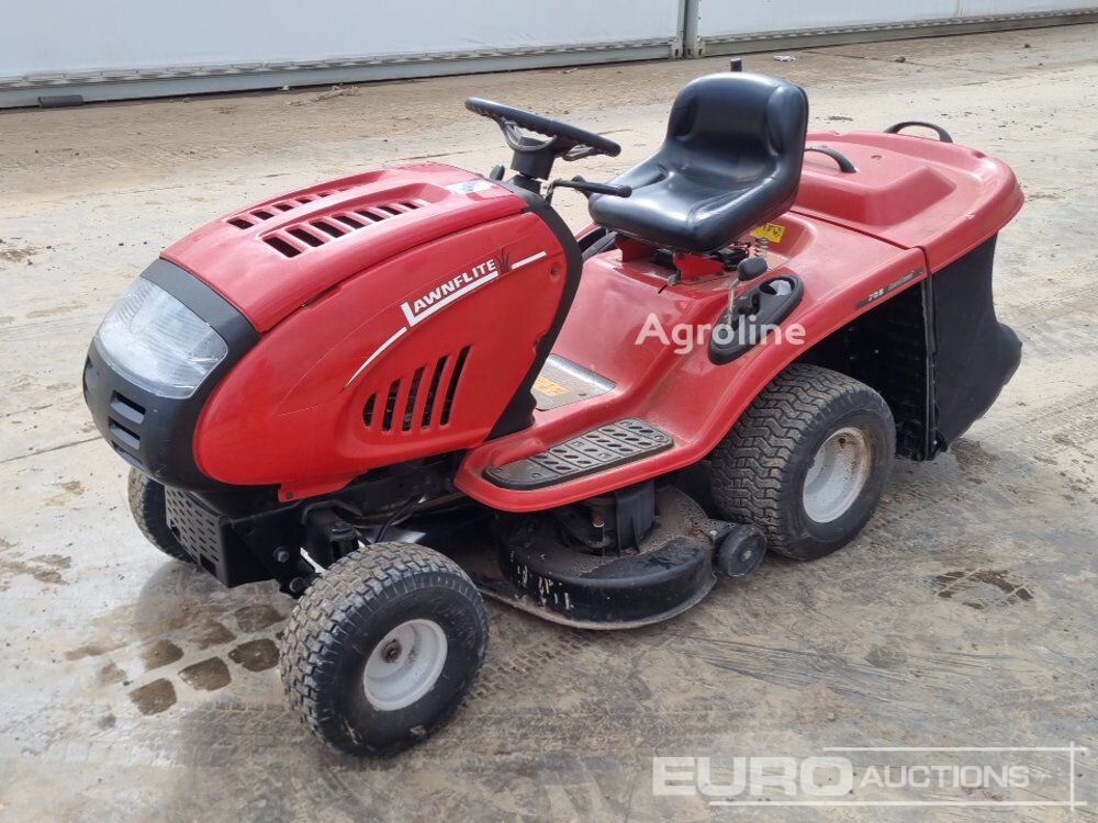 Prodaje se Lawnflite 705 traktor kosilica na aukciji