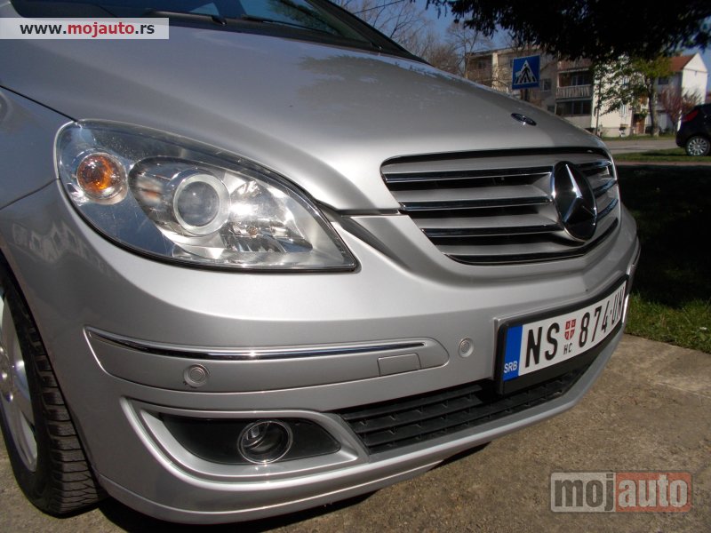 Mercedes B 150