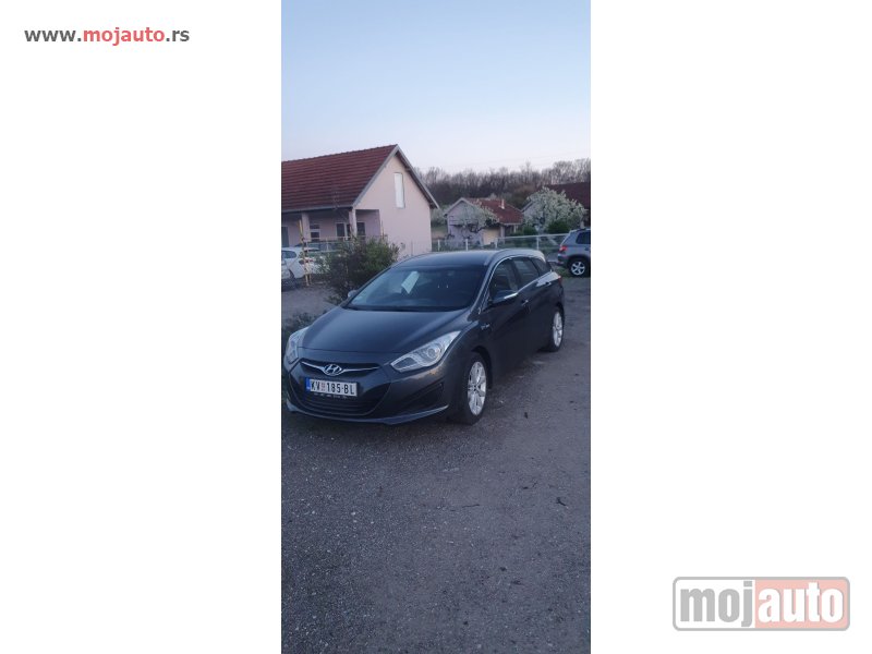 Hyundai i40 Blue
