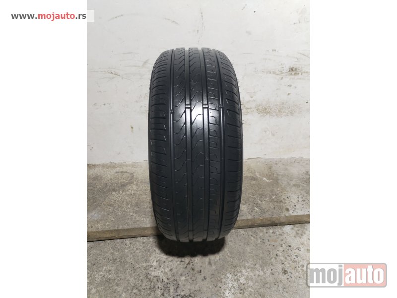 3622. Guma PIRELLI 18-ica,LETNJA 245/45,Šara 7.1 mm,DOT 0220