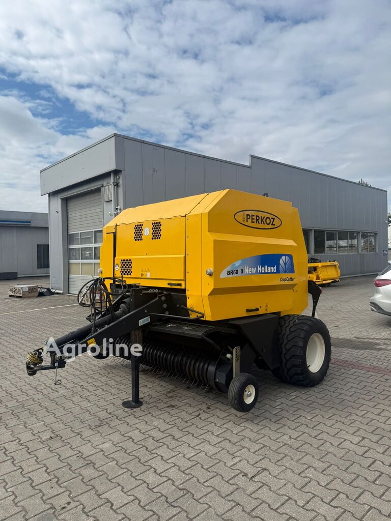 New Holland BR6090 balirka za okrugle bale