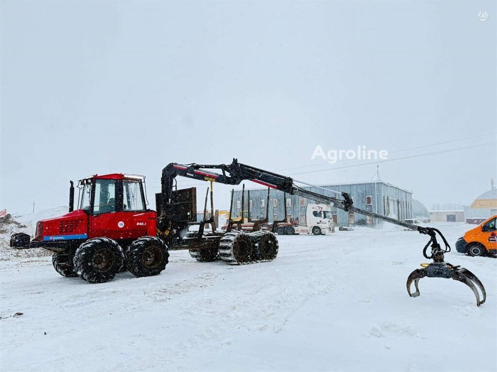Valmet 840.1 with winch forvarder