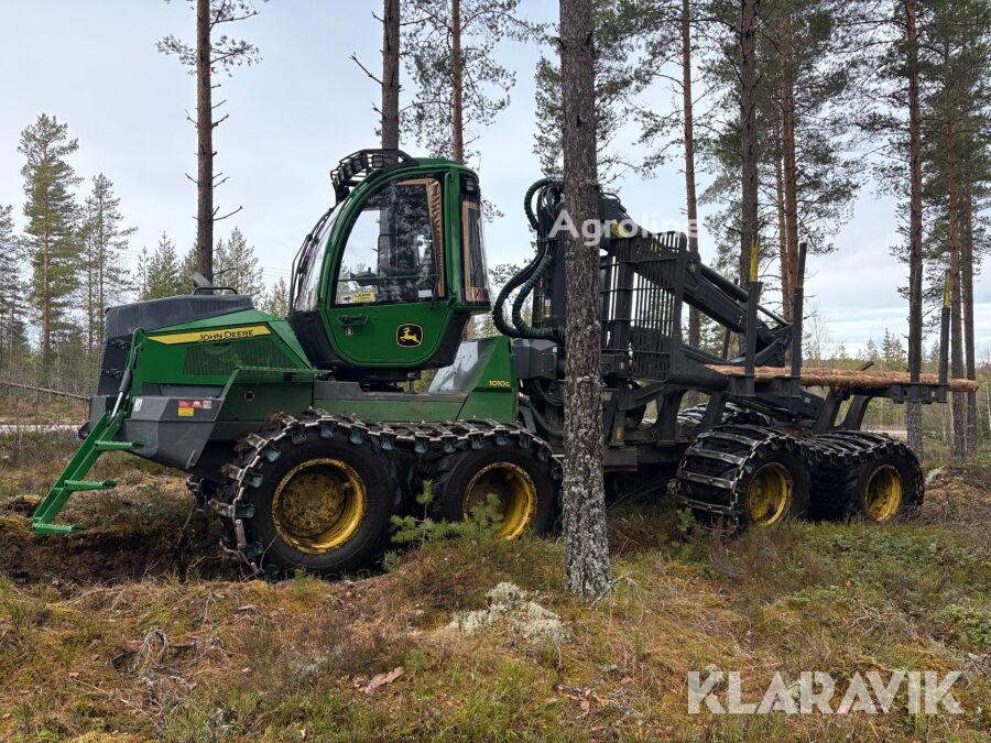 Prodaje se John Deere 1010G forvarder na aukciji