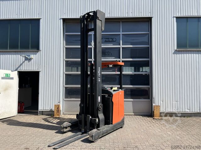 Reach truck
Toyota RRE 160 HE