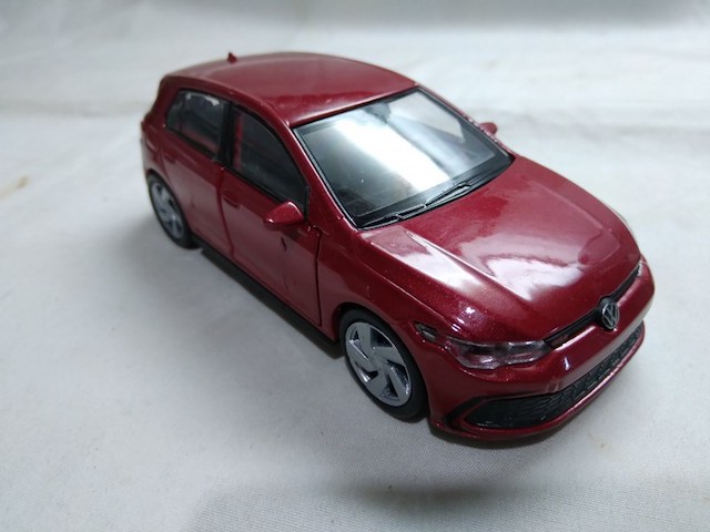 Welly VW Golf 8 GTI razmera oko1 :38 (11,5cm.)official