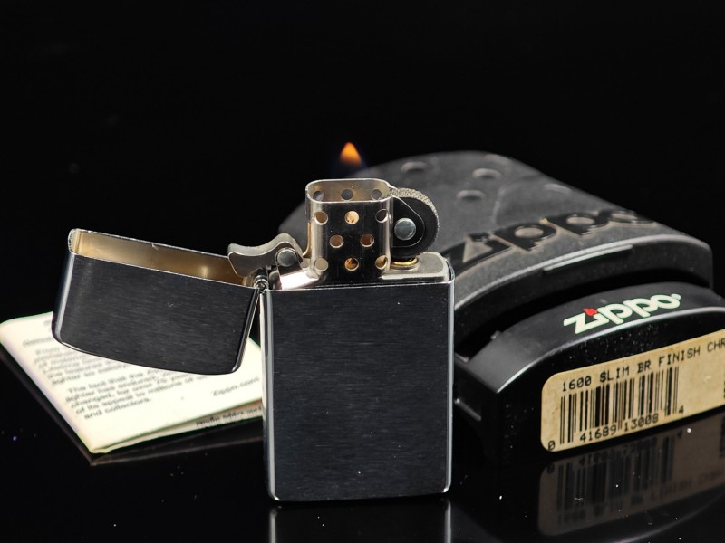 ZIPPO ORIGINAL UPALJAC U KUTIJI TOPPP
