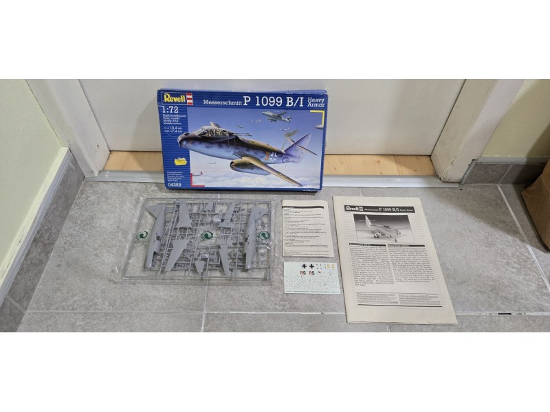 Revell German Me P 1099 B I Jet Fighter 1:72 1998