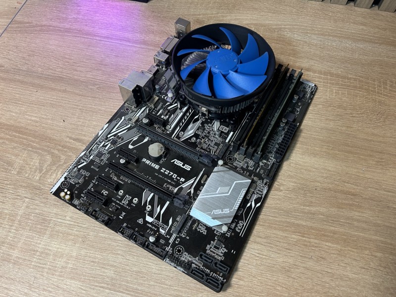 LGA 1151 Asus Z270 sa i7 6700K i 16GB RAM
