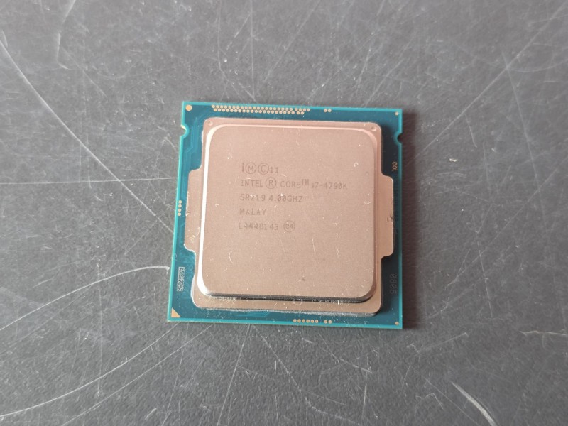 Intel i7 4790K