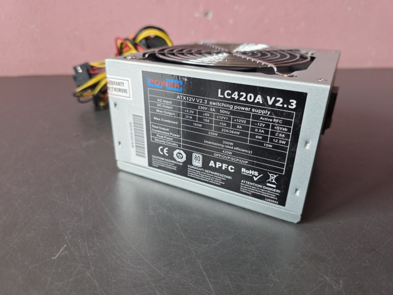 LC Power 420W - 6 pin