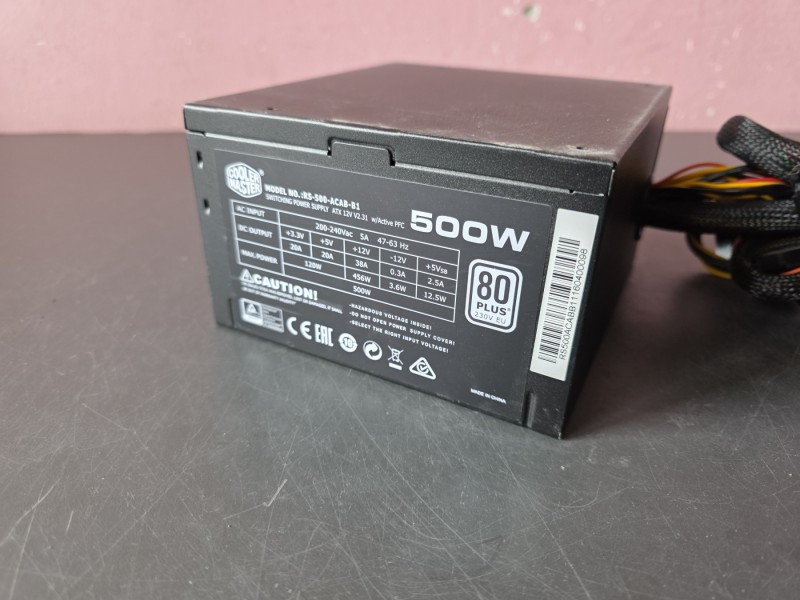 Cooler Master 500W - 2 x 8 pin