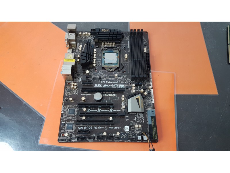ASRock Z77 EXTREME4 + I5-3570