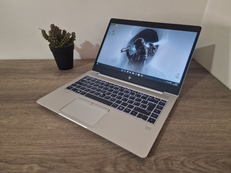 HP EliteBook - Ryzen 3 PRO 3300U - 128GB m.2 - Vega 6