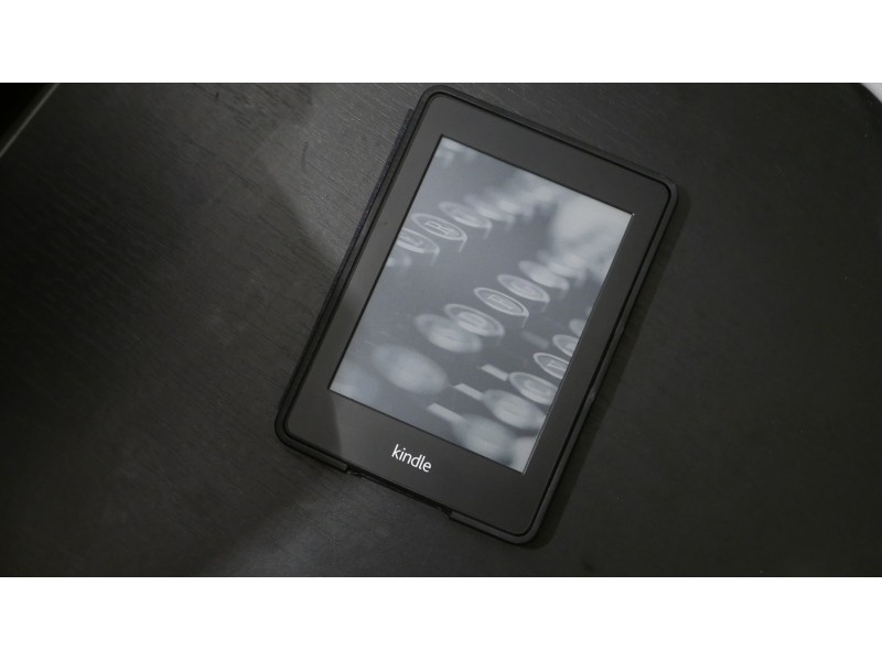Kindle_Paperwhite_2_Wi-Fi_+_3G_Osvetljen_Ekran_6._Gen