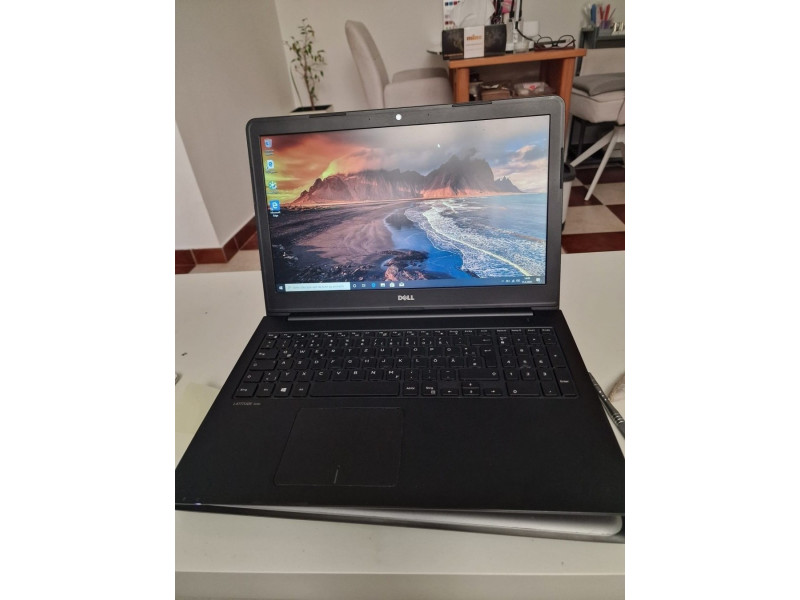 Dell latitude 3550 top