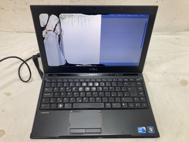 Dell Vostro V130 P16S