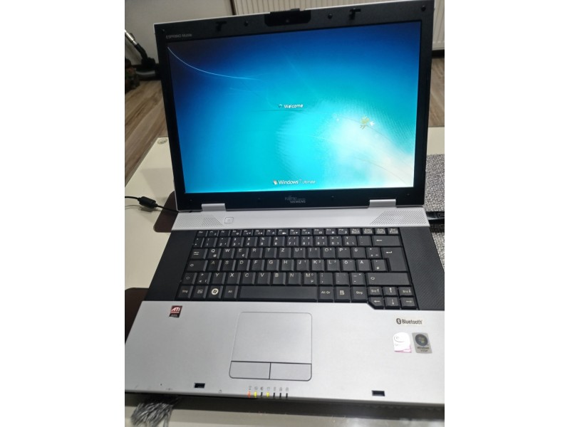 Fujitsu T9400 - 4gb ddr2 - 250hdd