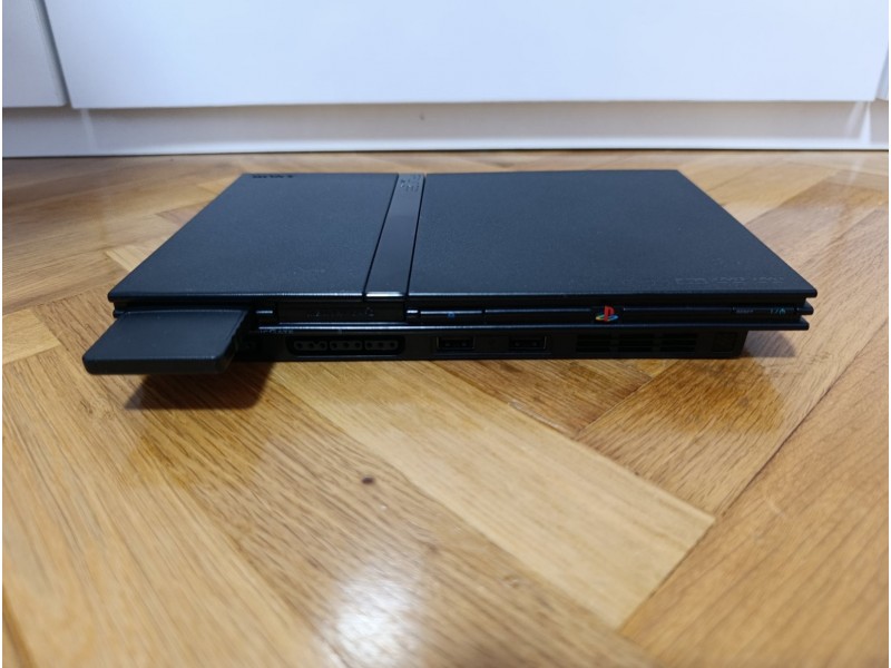Sony Playstation 2 Slim Konzola + Memoriska kartica