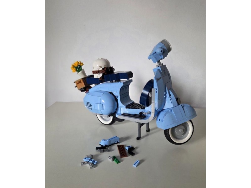 Icons Vespa Lego 10298