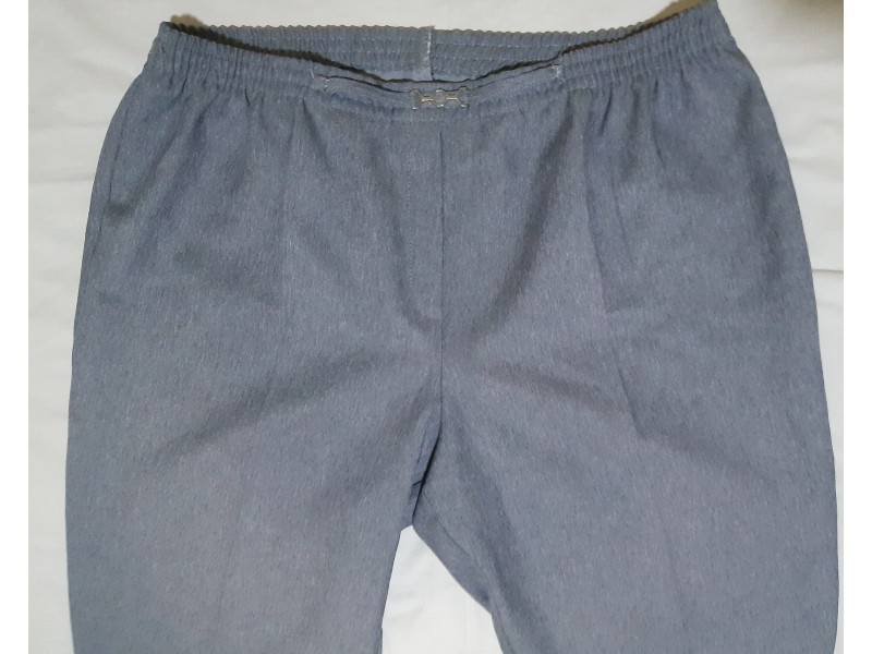 ODLIČNE- Poslovne pantalone za punije