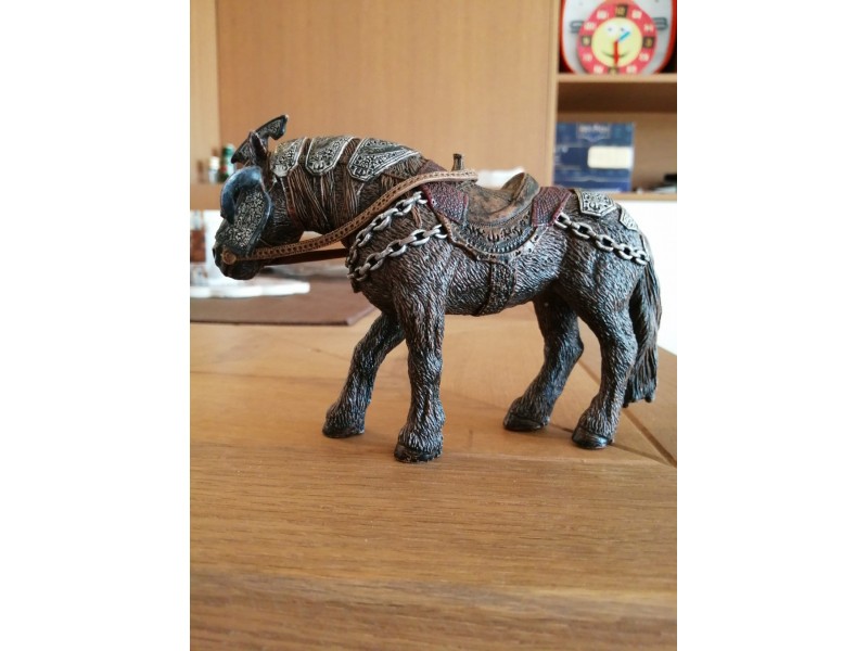 Schleich ratni konj