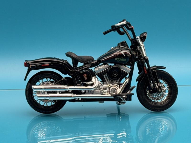 1:18 MAISTO Harley-Davidson Panhead [MX-45]