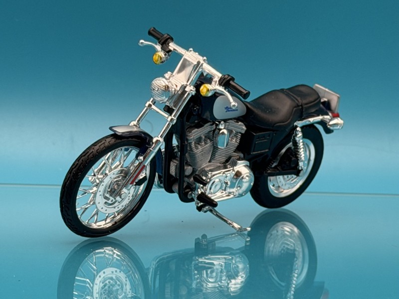 1:18 MAISTO Harley-Davidson [MX-44]