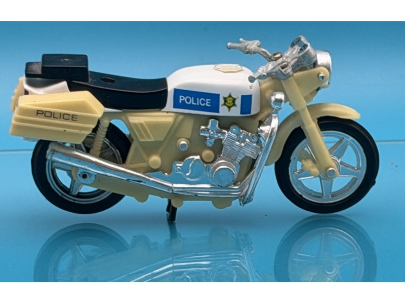 1:18 MAISTO Harley-Davidson Police [MX-60]