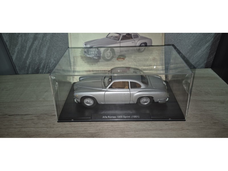 Leo Models Alfa Romeo 1900 Sprint (1951) 1:24