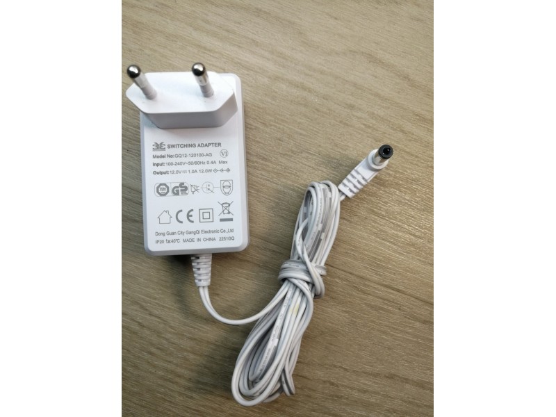 Adapter 12V --- 1A