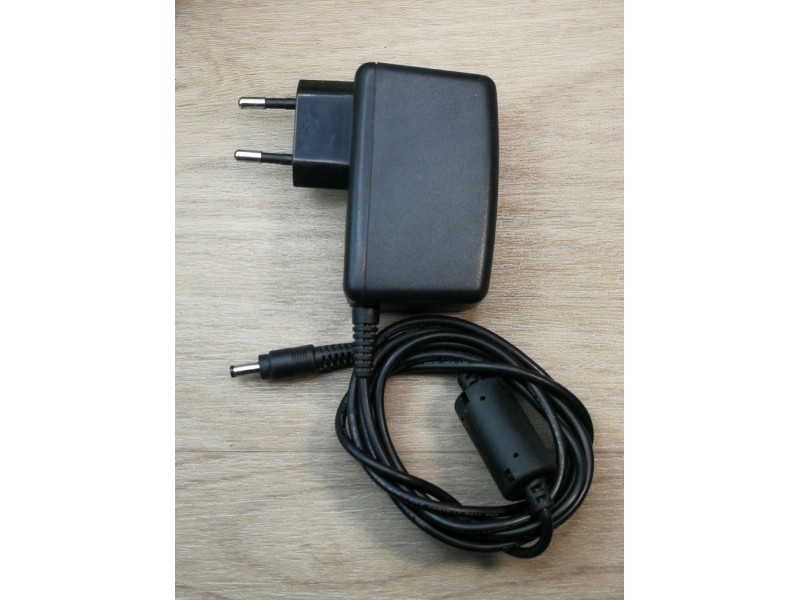 Adapter 5V --- 3A