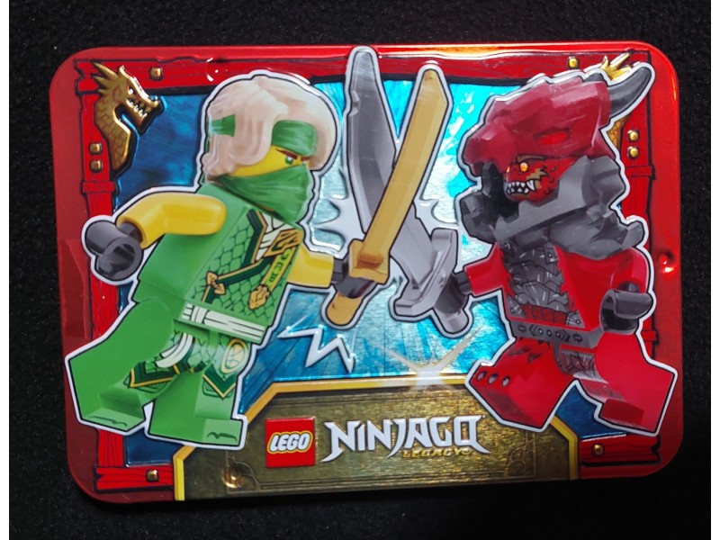 Levo Ninjago limenka sa dve figurice