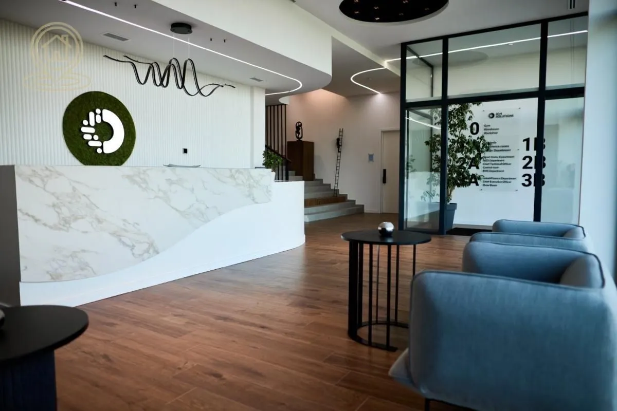 Izdavanje, poslovni prostor, 570m², Petrovaradin, Novi Sad