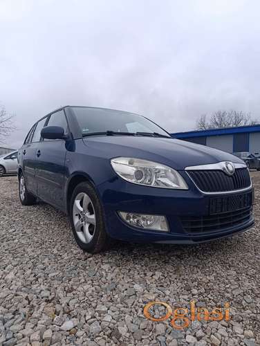 SKODA FABIA-2010-3600 €