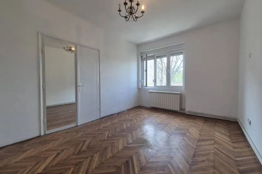 Prodaja, dvosoban stan, 59m², Skadarlija, Beograd